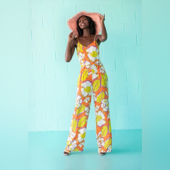 Trina Turk | Pants & Jumpsuits | Trina Turk Zadie Ana Capri Floral Silk ...
